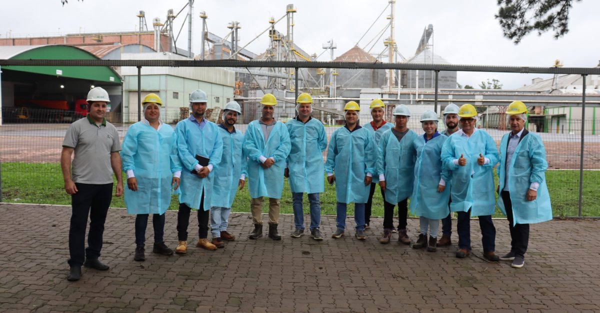 Caal recebe grupo de produtores da América Latina | CAAL – Cooperativa ...